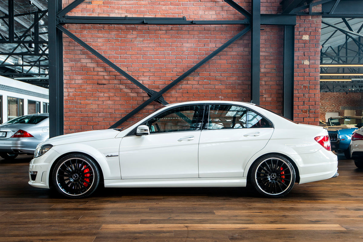 Mercedes C63 Facelift geheel compleet – AK-T Autokits tuning